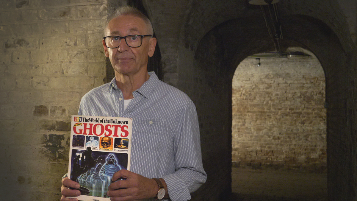 Usborne’s Ghosts, Christopher Maynard and Bosworth Hall Hotel – The ...